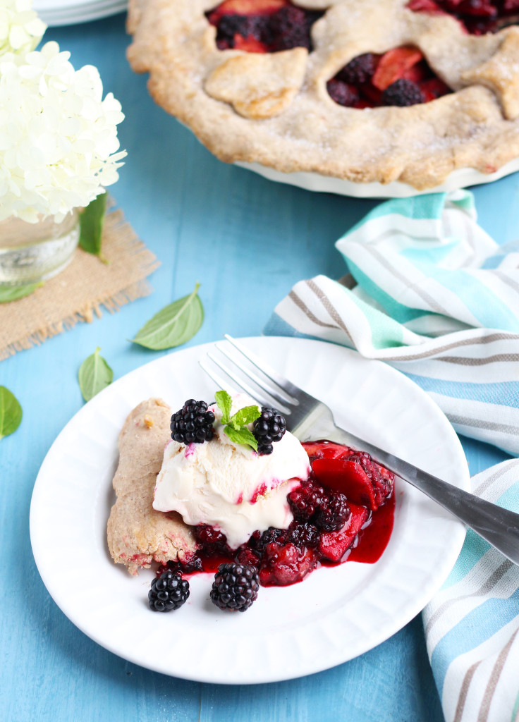 Blackberry Apple Pie | 3 Yummy Tummies